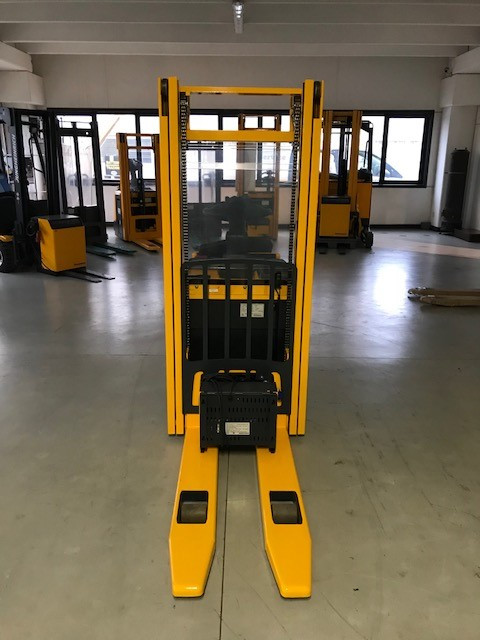 Jungheinrich ERC 216 - Jungheinrich - Cod. STB-593 - Carrello elevatore ...