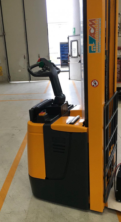 Jungheinrich ERC 216 - Jungheinrich - Cod. STB-692 - Carrello elevatore ...