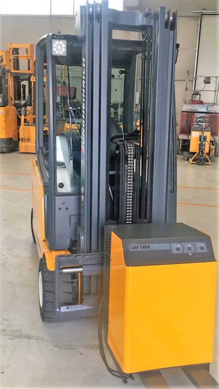 Jungheinrich EFG 320 - Jungheinrich - Cod. CFEL-16607 - Carrello ...