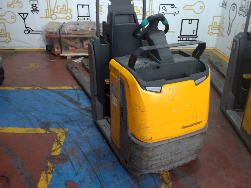 Jungheinrich ECE 225 - Jungheinrich - Cod. COB-656 - Carrello elevatore ...