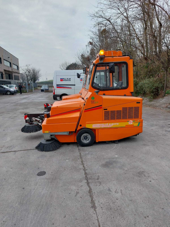 Spazzatrice Dulevo 120DK - Cod. PSZSTR-7 - Macchina pulizia usata