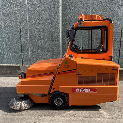 Spazzatrice Dulevo Du 120 DK Cabinata - Cod. PSZUB-162 - Macchina ...