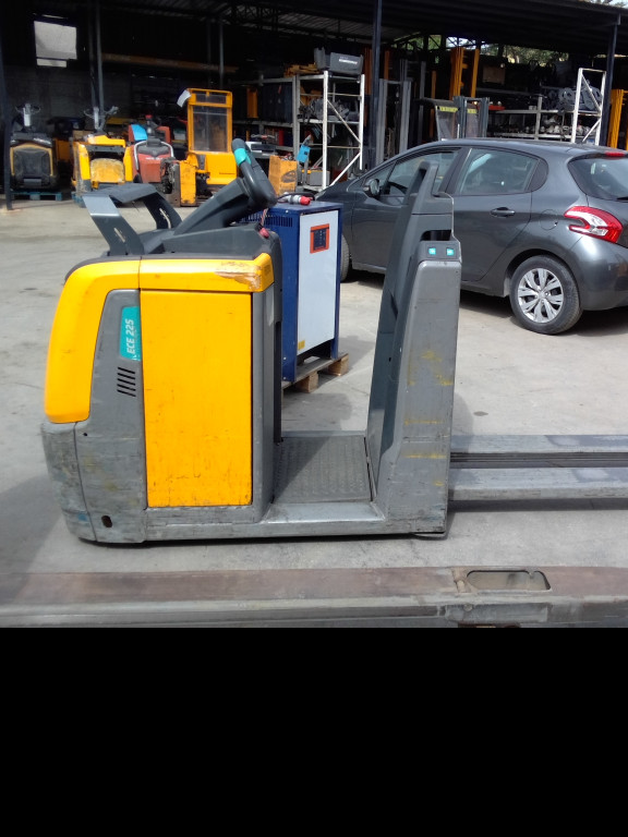 Jungheinrich ECE 225 - Jungheinrich - Cod. COB-716 - Carrello elevatore ...