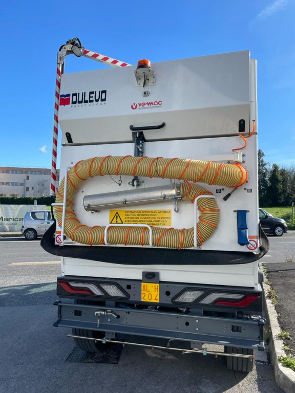 Noleggio Dulevo D6 - Annuncio PSZSTR-16 - Spazzatrice stradale Napoli