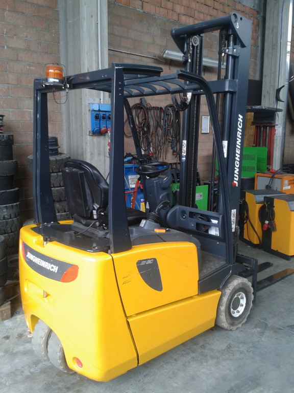 Jungheinrich EFG215 - Jungheinrich - Cod. CFEL-8454 - Carrello elevatore usato