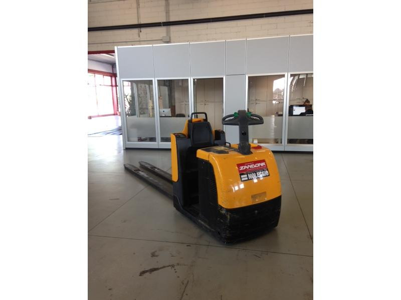 Jungheinrich ECE 220 - Jungheinrich - Cod. COB-477 - Carrello elevatore ...